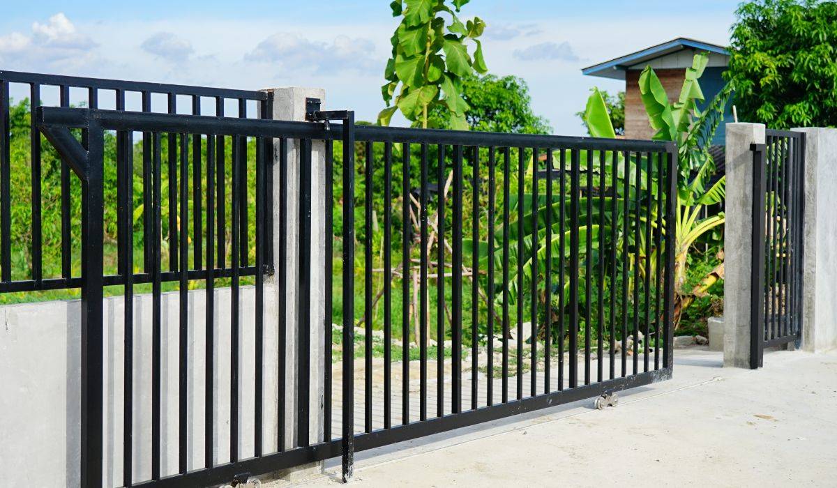 UL 325 Compliance Upgrade for Older Gates | Required Safety Devices ...